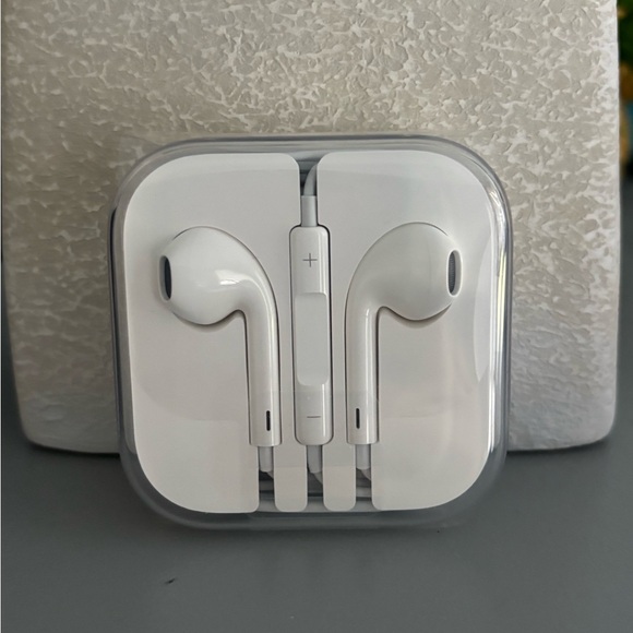 Apple | Headphones | Apple White Wired Earbuds With Case New | Poshmark